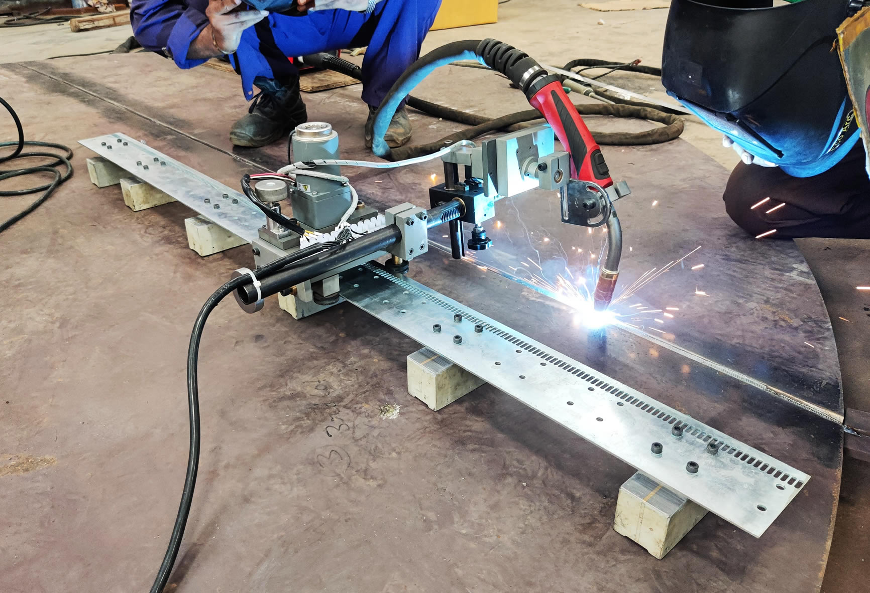 MagBOT Magnetic Welding Carriage | Robologic